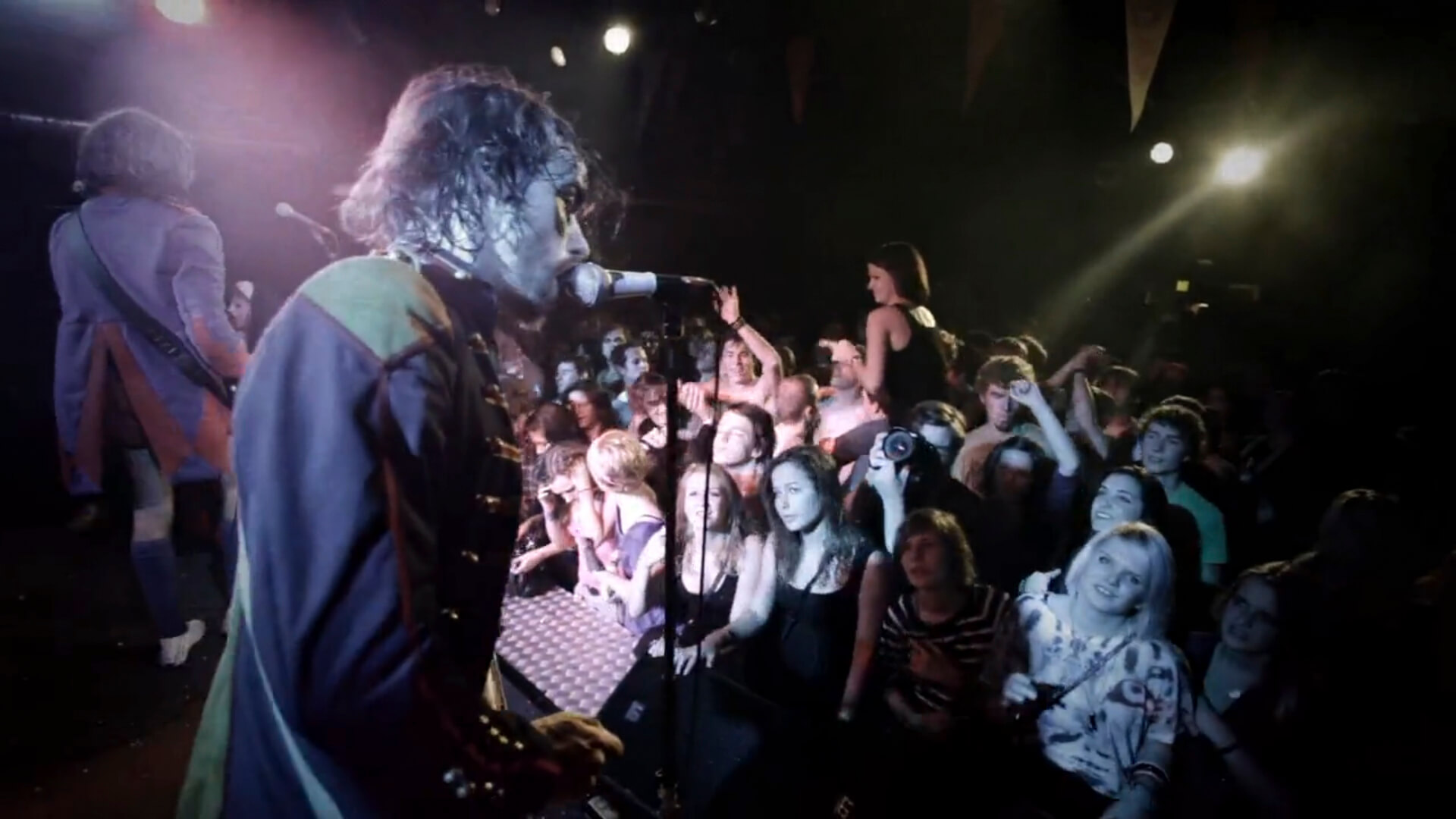 Bonaparte Max Penzel | Lunik Berlin - Produktionsfirma für Fotografie.